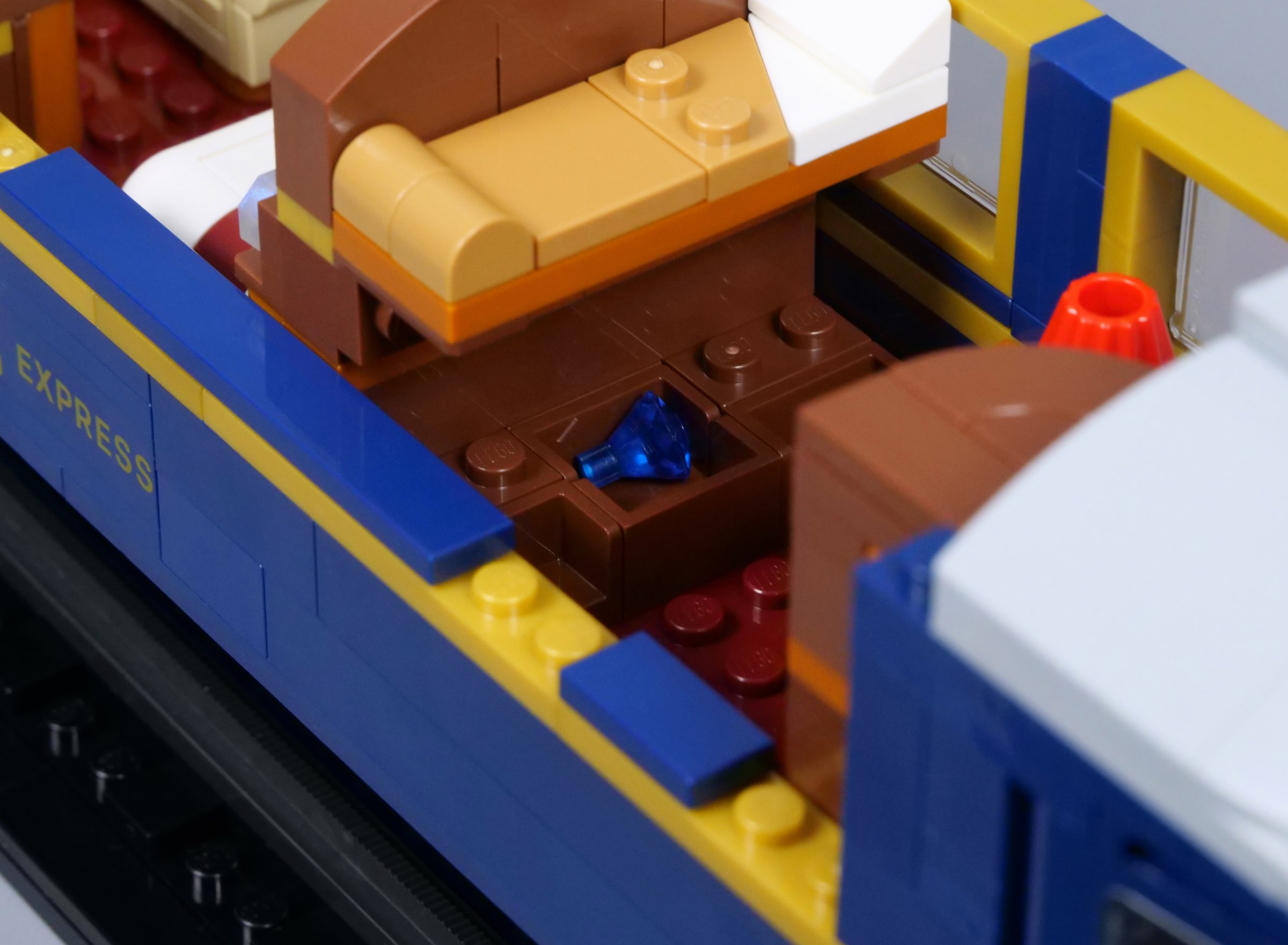 LEGO Ideas 21344 The Orient Express Train review | Brickset